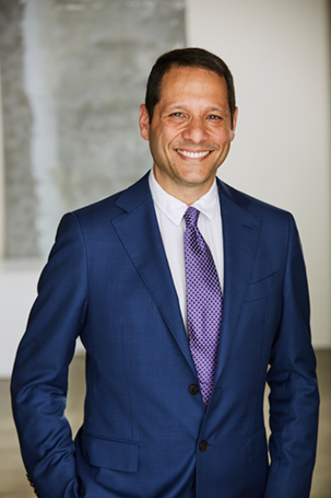 Best Periodontist in Beverly Hills, CA | Dr. Ricardo Raschkovsky